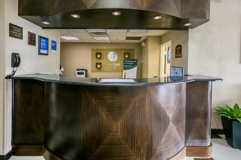 Edgewater Hotel Photo Gallery | Comfort Inn Edgewater