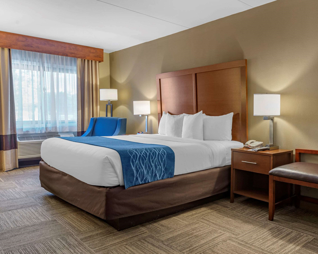 Hotel in Edgewater, NJ | Comfort Inn Edgewater on Hudson River