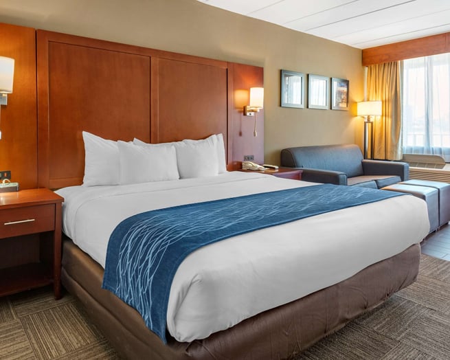Hotel in Edgewater, NJ | Comfort Inn Edgewater on Hudson River
