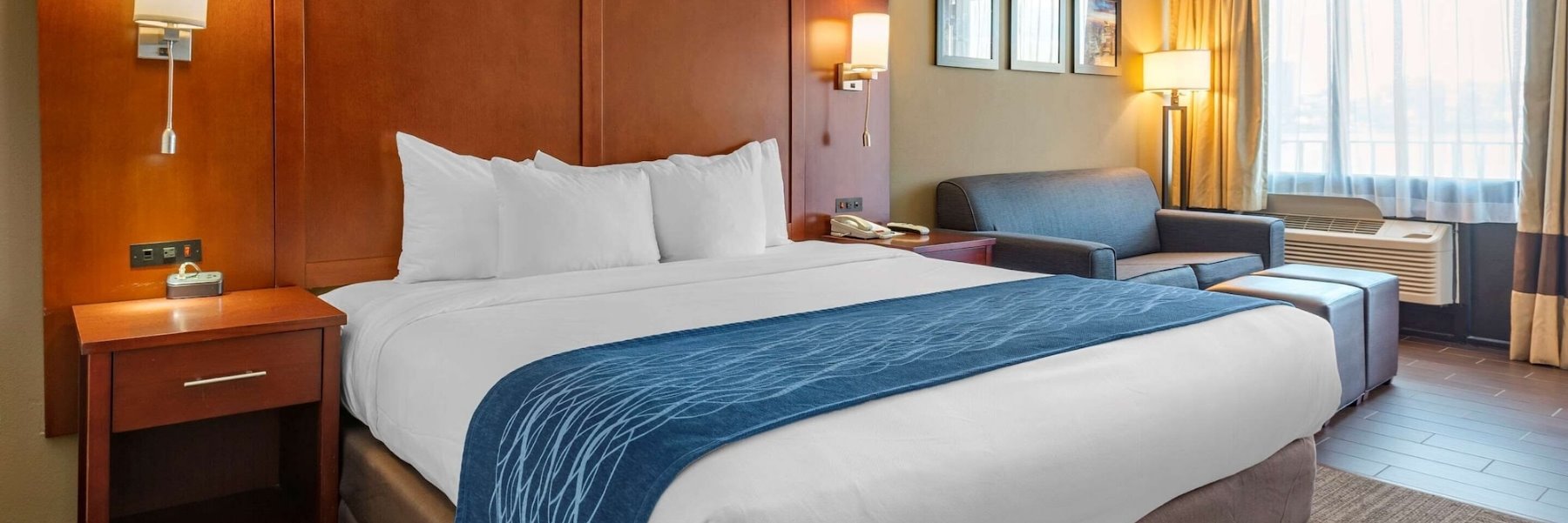 Rooms and Suites by the Hudson River | Comfort Inn Edgewater